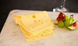 Polish Cheeses: From Oscypek to Serek Wiejski – POLSKA KULTURA